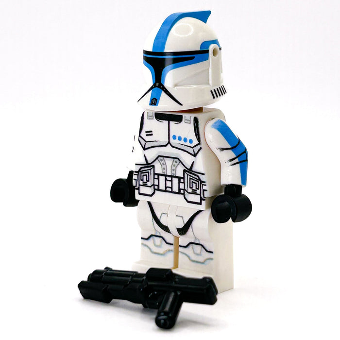Custom Lieutenant Clone Trooper (Dark Azure, Phase 1) Minifig made usi