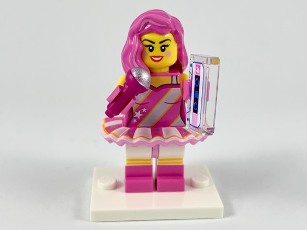 LEGO Minifig coltlm2-11 Candy Rapper The LEGO Movie 2 Complete set w ...